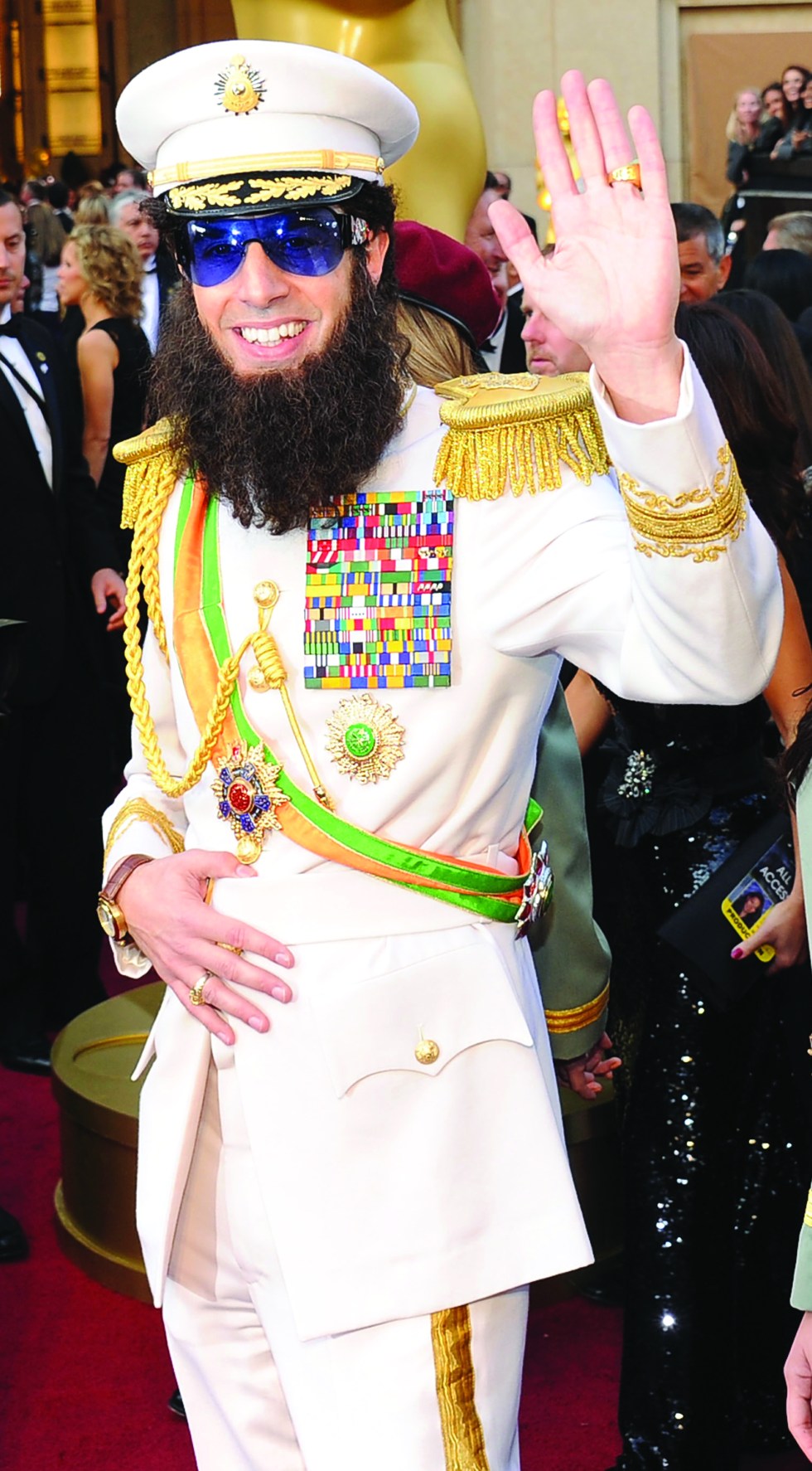 8 tenues dictatoriales