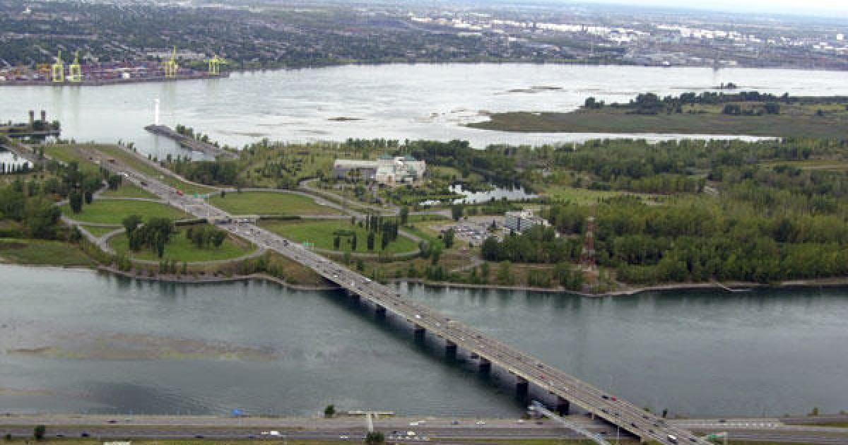 Manifestation contre le développement de l'île Charron
