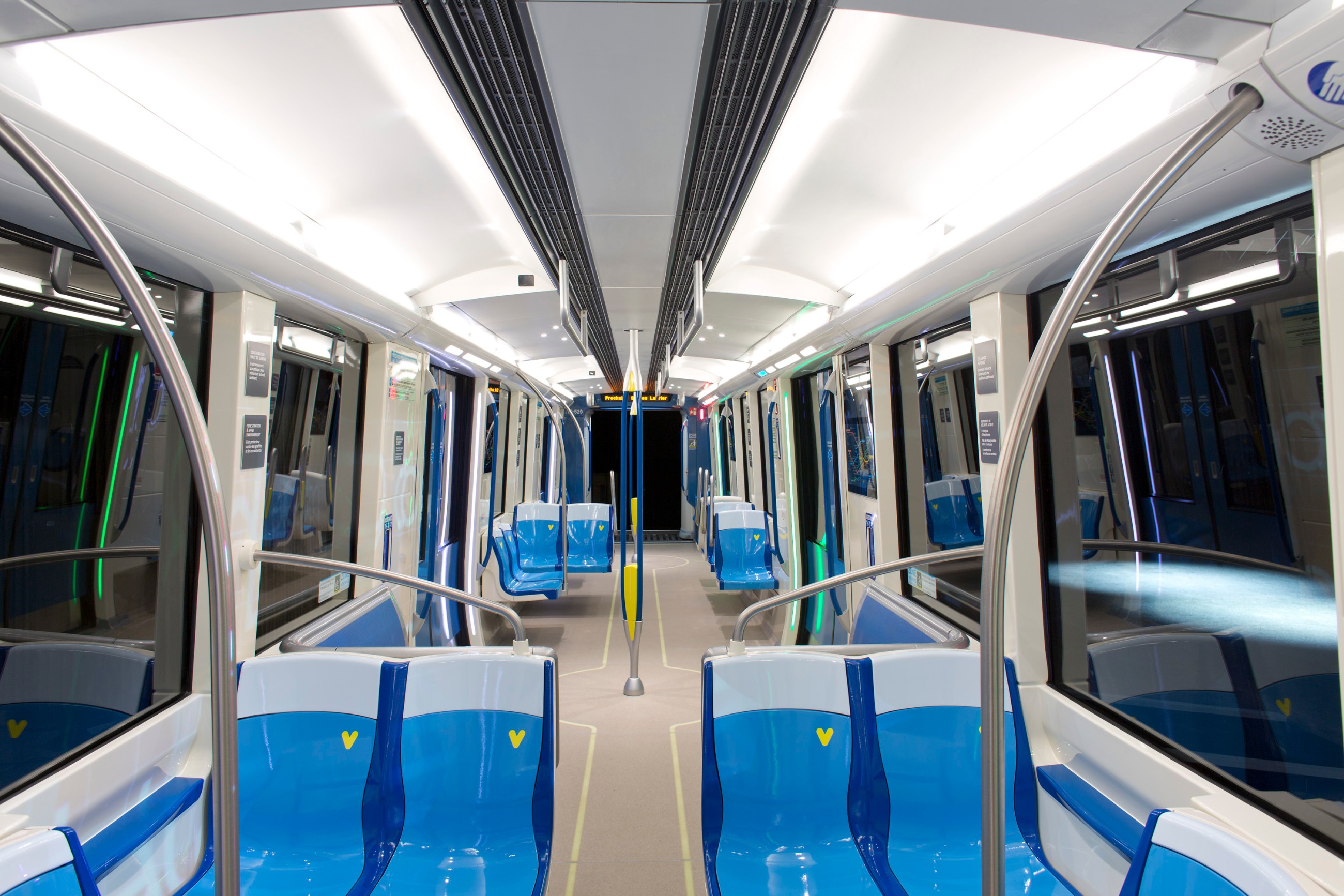 Nouvelles voitures de métro: Azur se dévoile