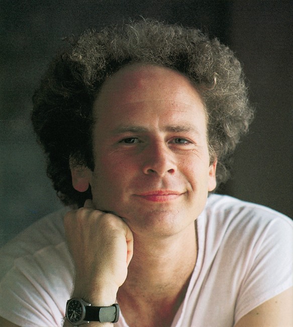 Garfunkel revient sur le passé avec «The Singer»