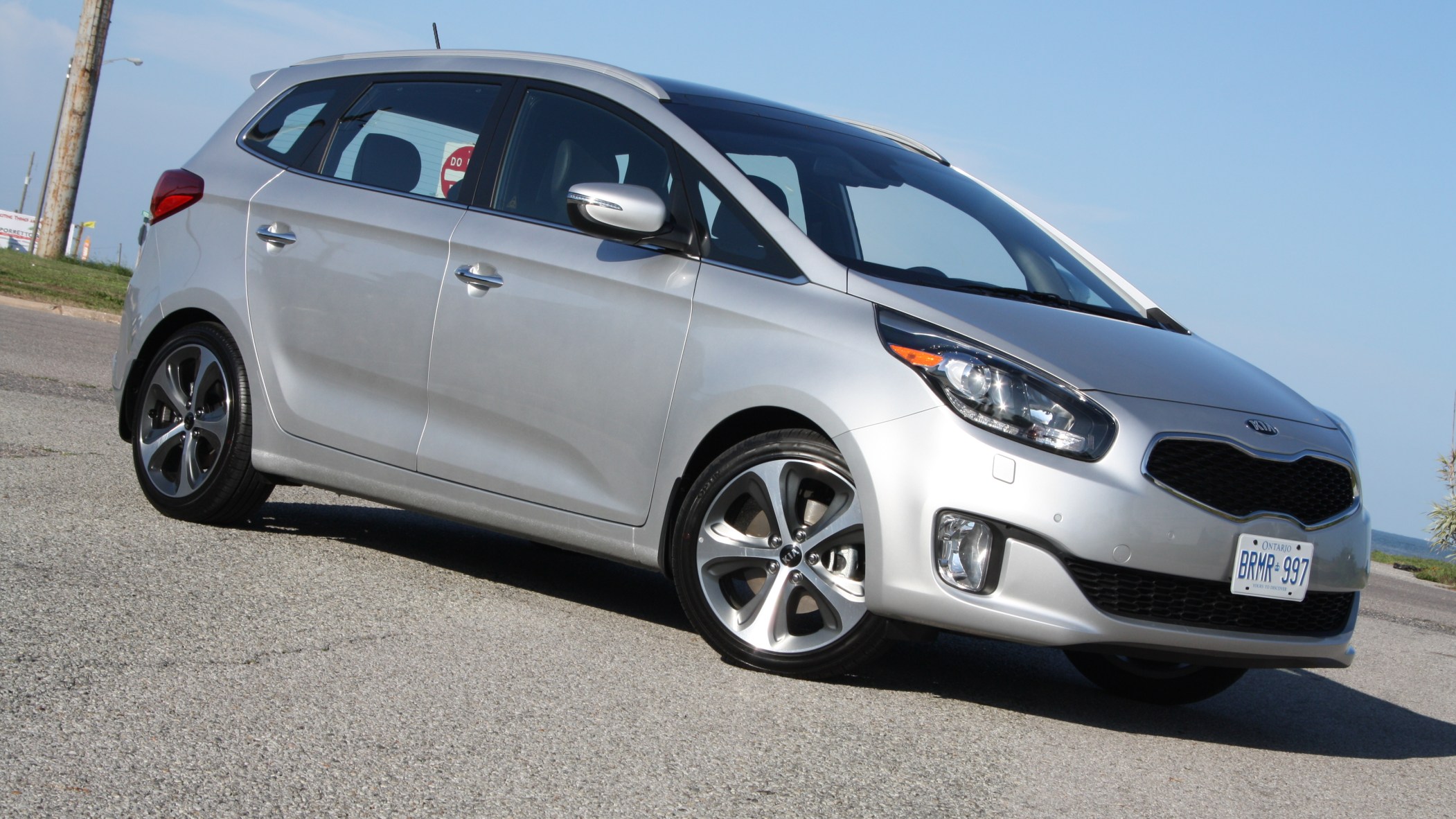 Kia Rondo 2014 : le véhicule familial urbain repensé