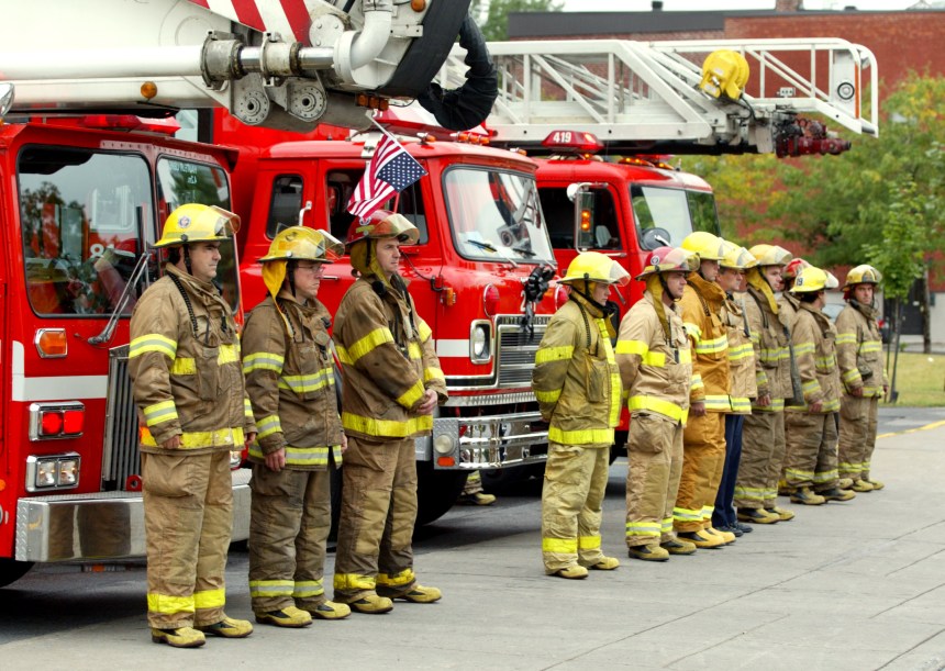 Des pompiers de Montréal en renfort à Lac-Mégantic