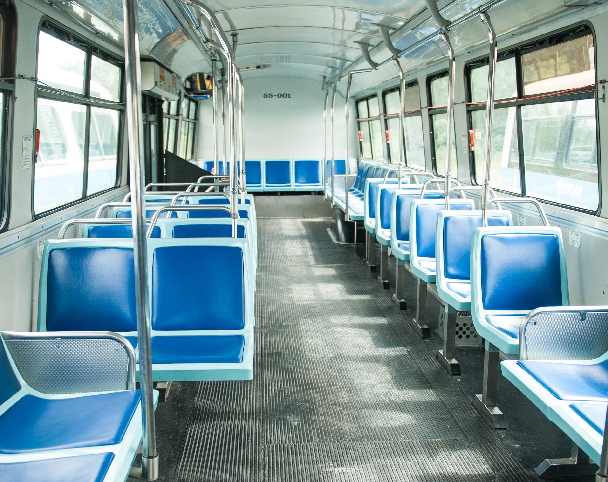 À bord du musée roulant de la STM