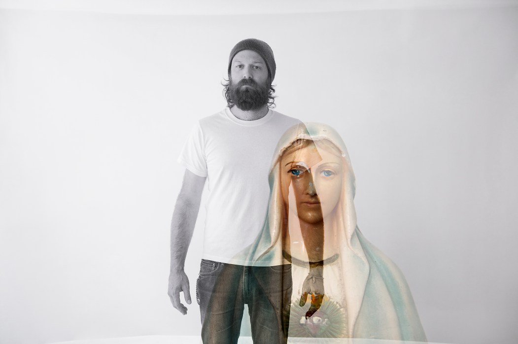 Dany sort du placard