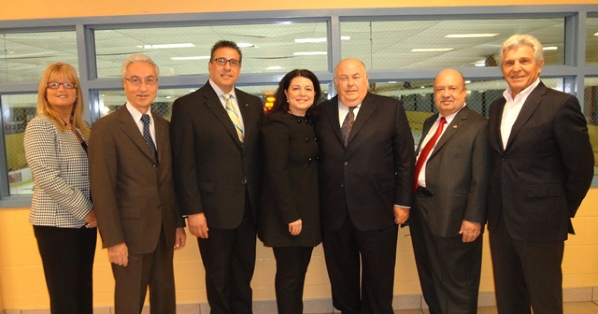 Début des travaux à l'aréna Roberto-Luongo