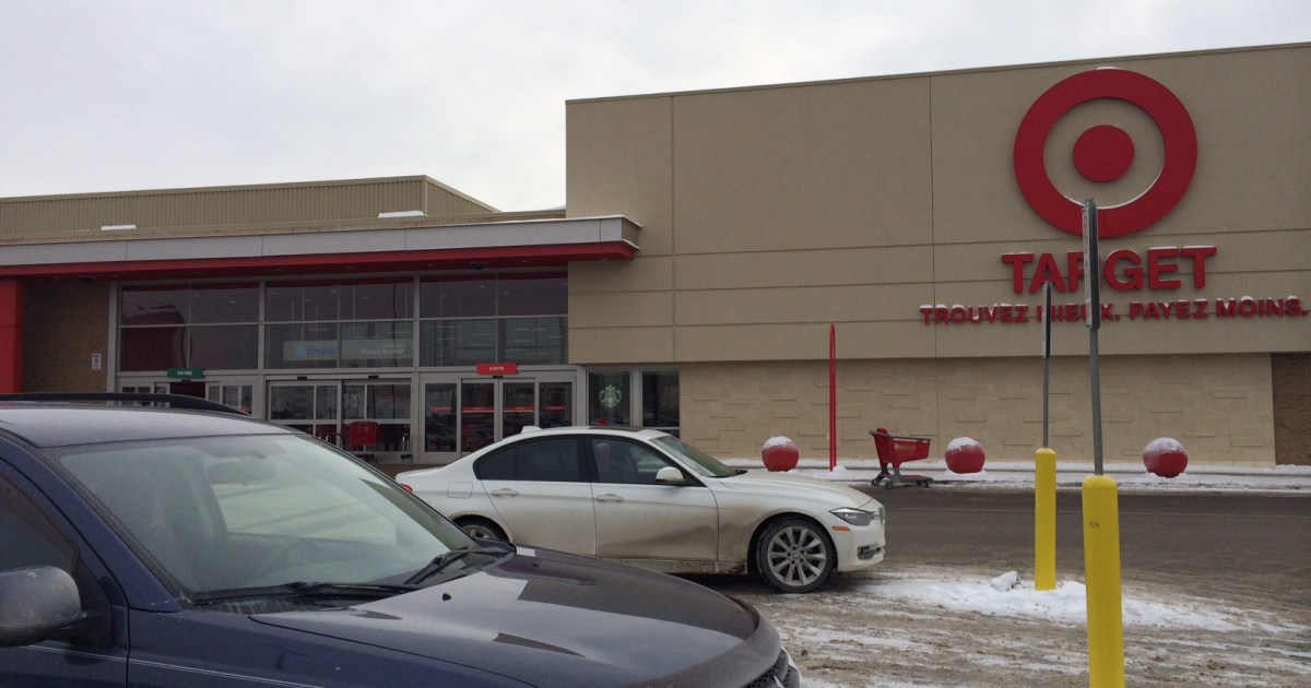 Target fermera son magasin du Carrefour Angrignon en mars