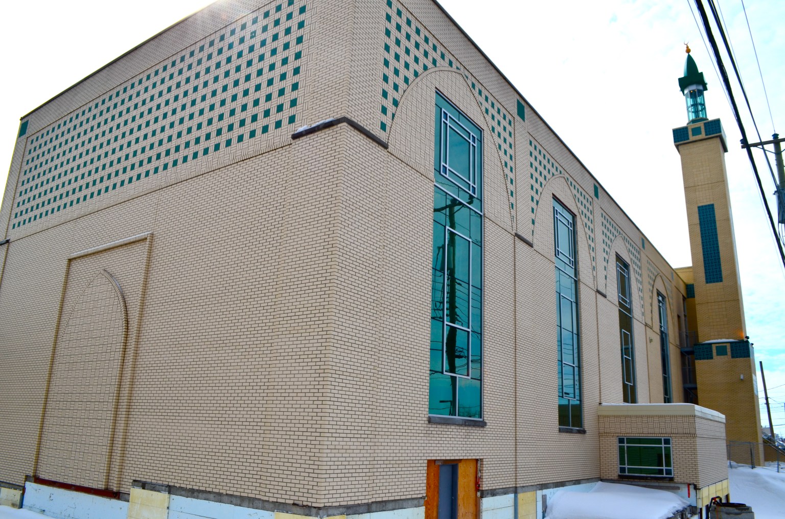 Incursion dans la première et la plus grande mosquée du Québec