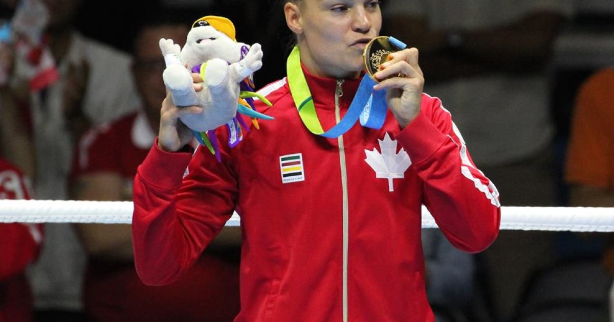 L'or pour la boxeuse Caroline Veyre