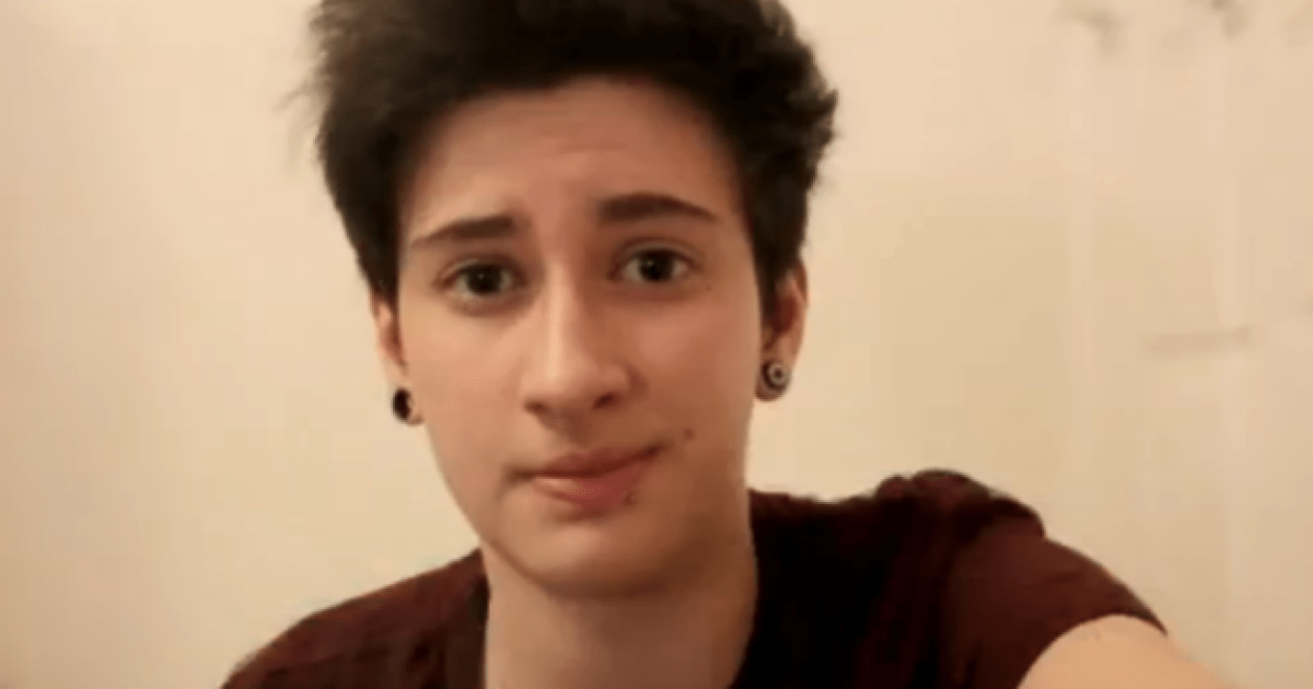 Ce garçon trans a pris un égoportrait tous les jours pendant 3 ans pour ...