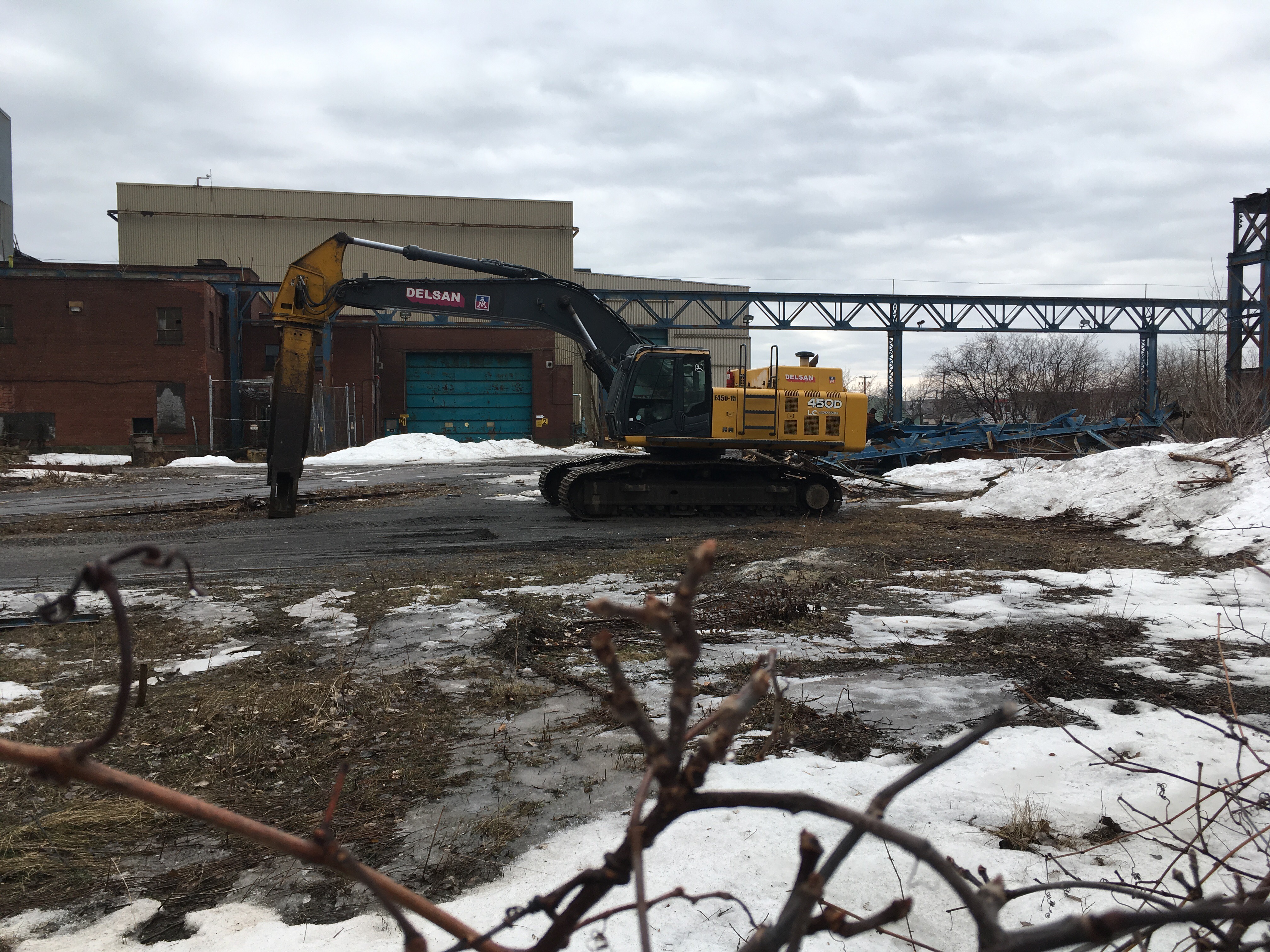 Démolition sans permis à la Dominion Bridge dans Lachine