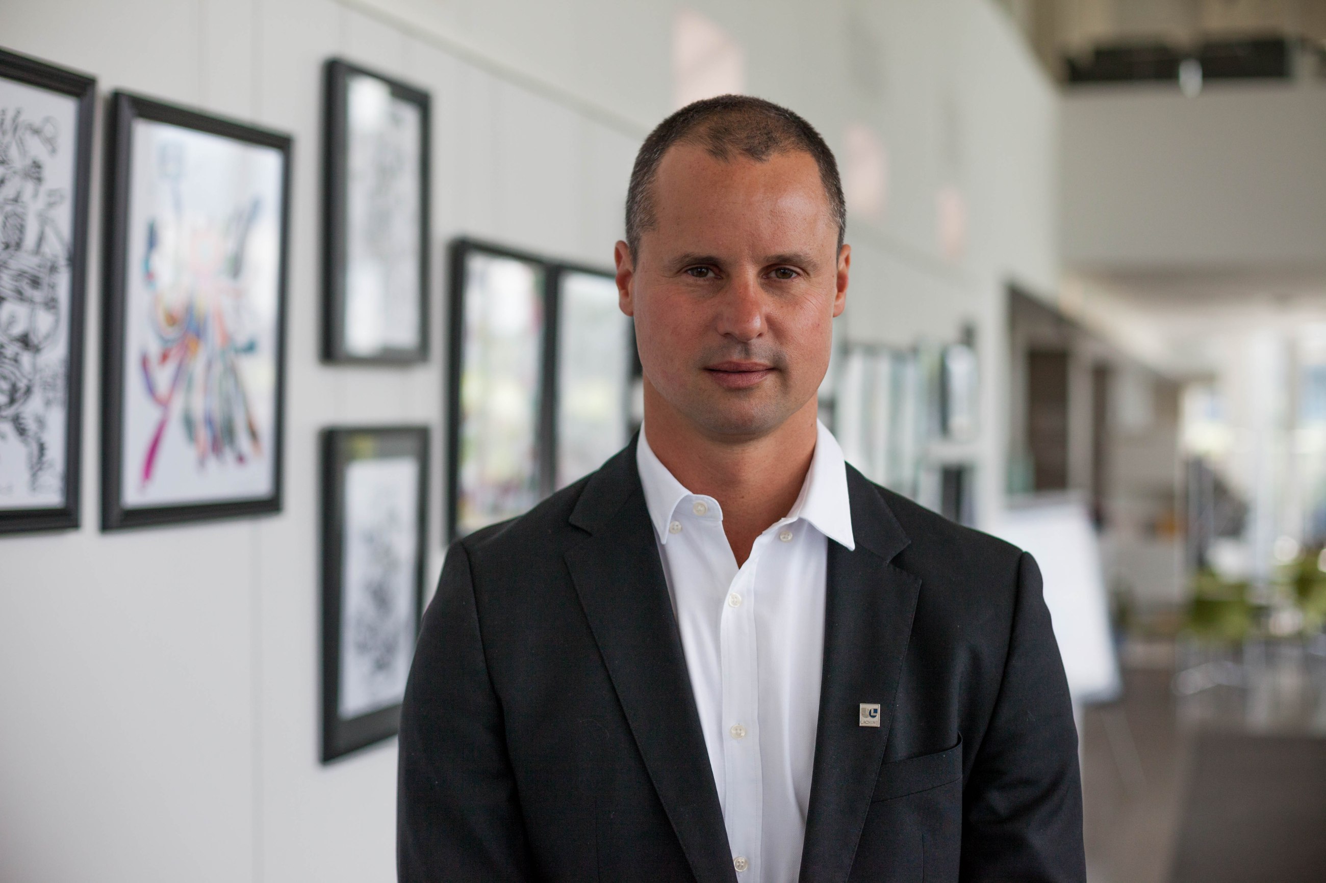 Claude Dauphin présente son équipe