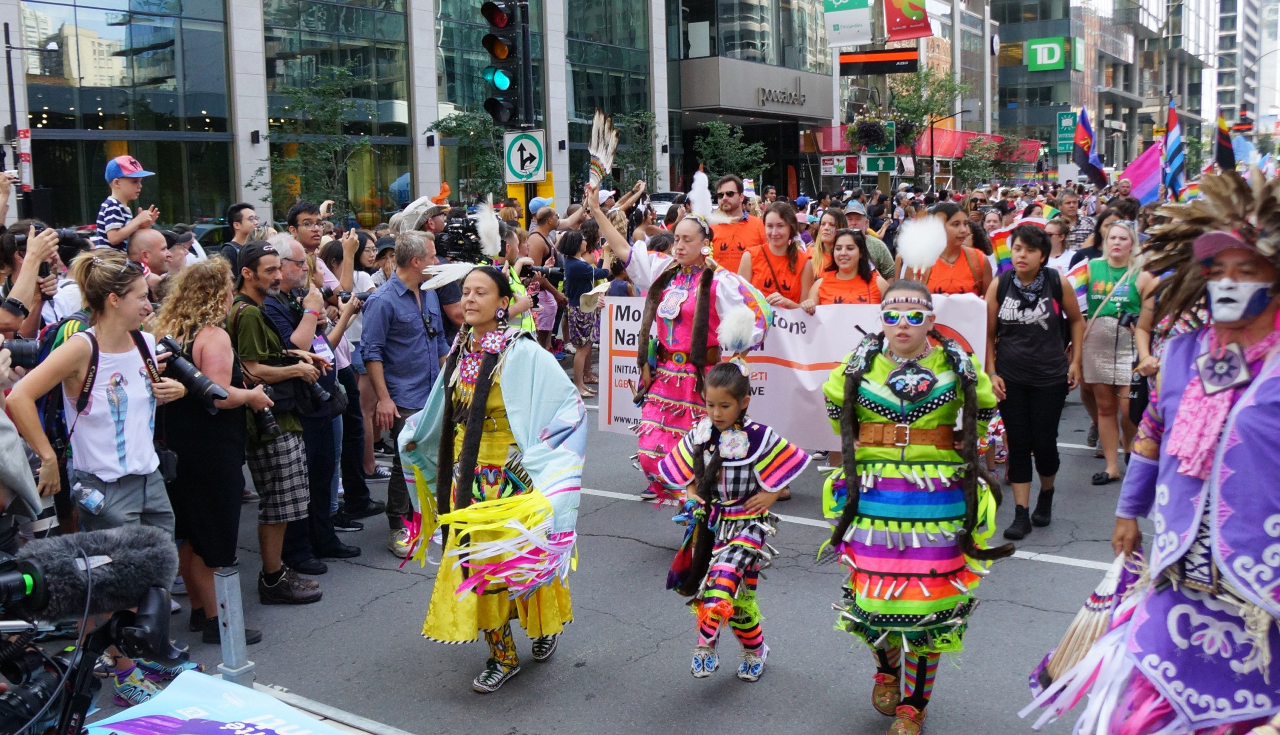 [PHOTOS] Montréal célèbre la Fierté en grand
