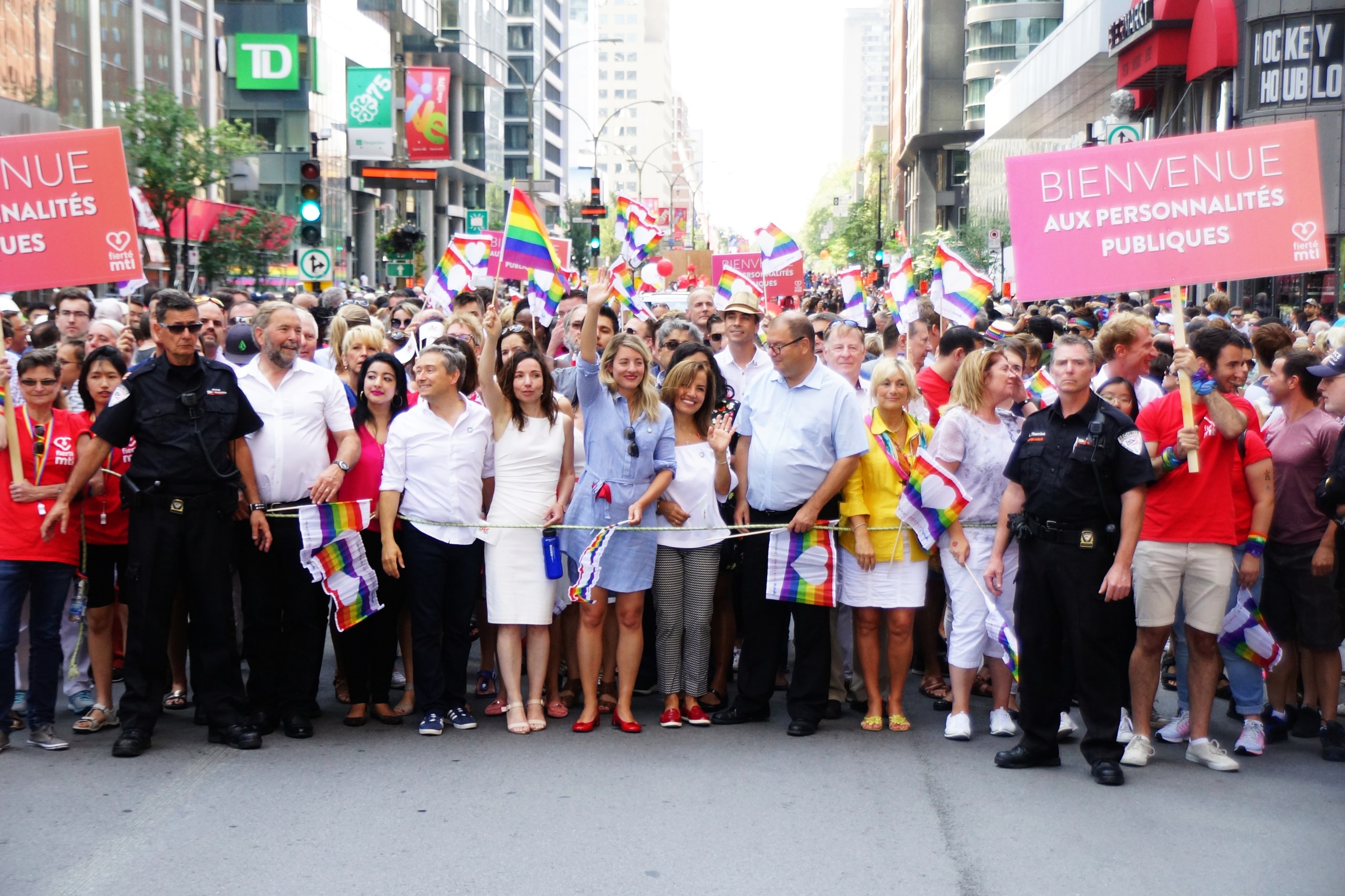 [PHOTOS] Montréal célèbre la Fierté en grand