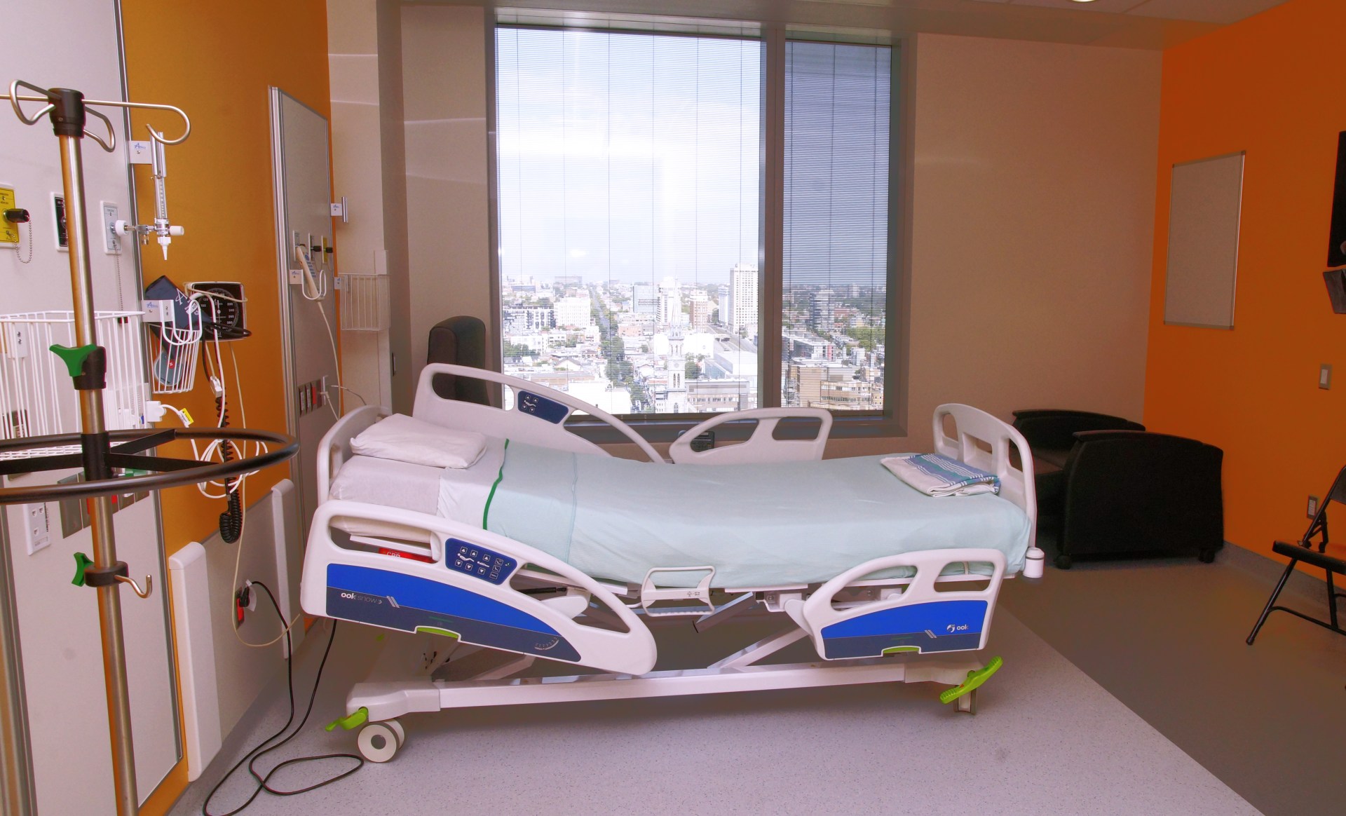 [PHOTOS] Le CHUM bientôt prêt à accueillir les patients