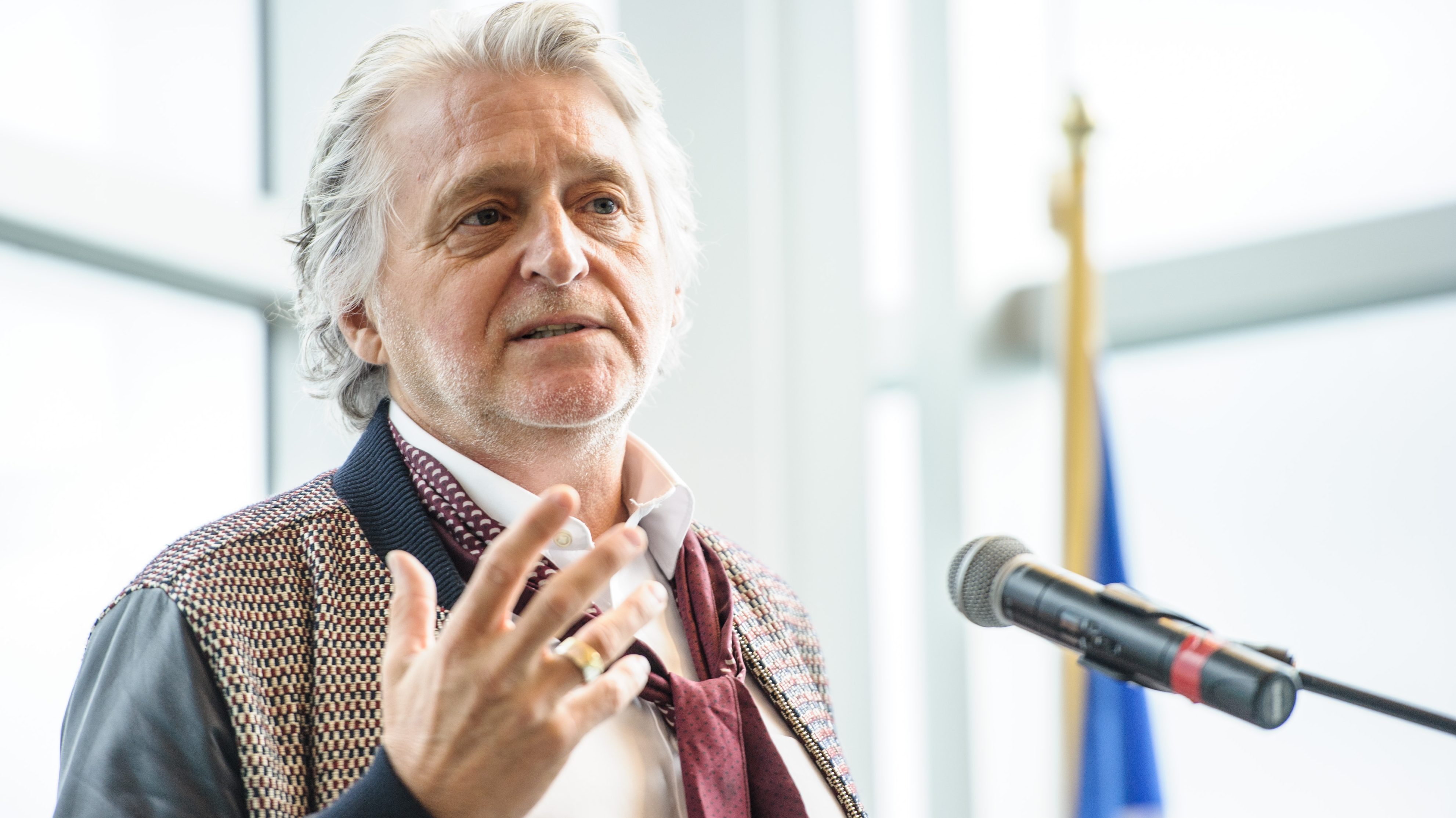 Début du procès pour viol de Gilbert Rozon, la victime présumée témoigne