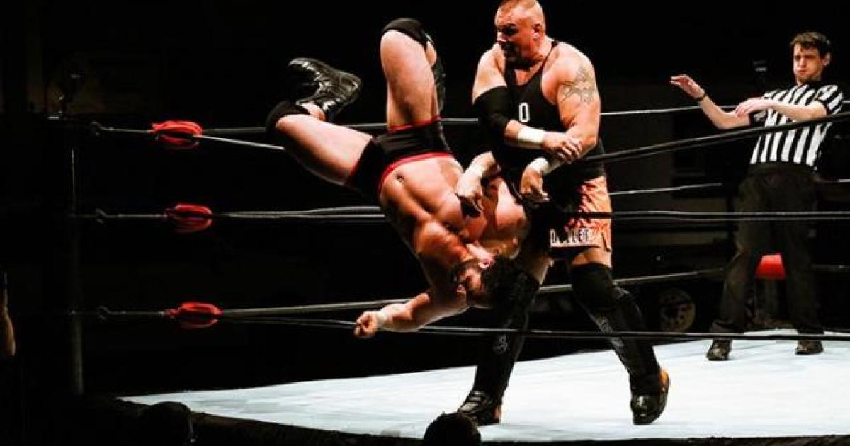 Les enragés du ring: lever le voile sur la lutte