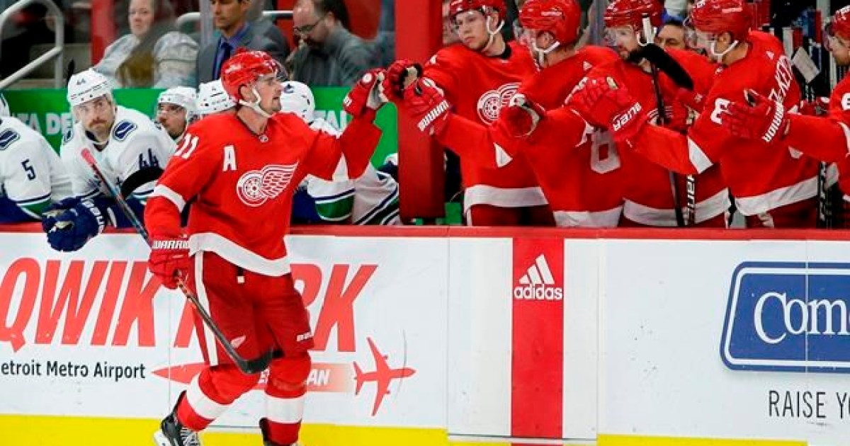 Larkin donne encore un bon coup de main