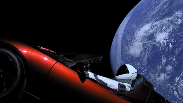 Elon Musk exhibe un prototype de sa prochaine fusée, avec une peau en acier