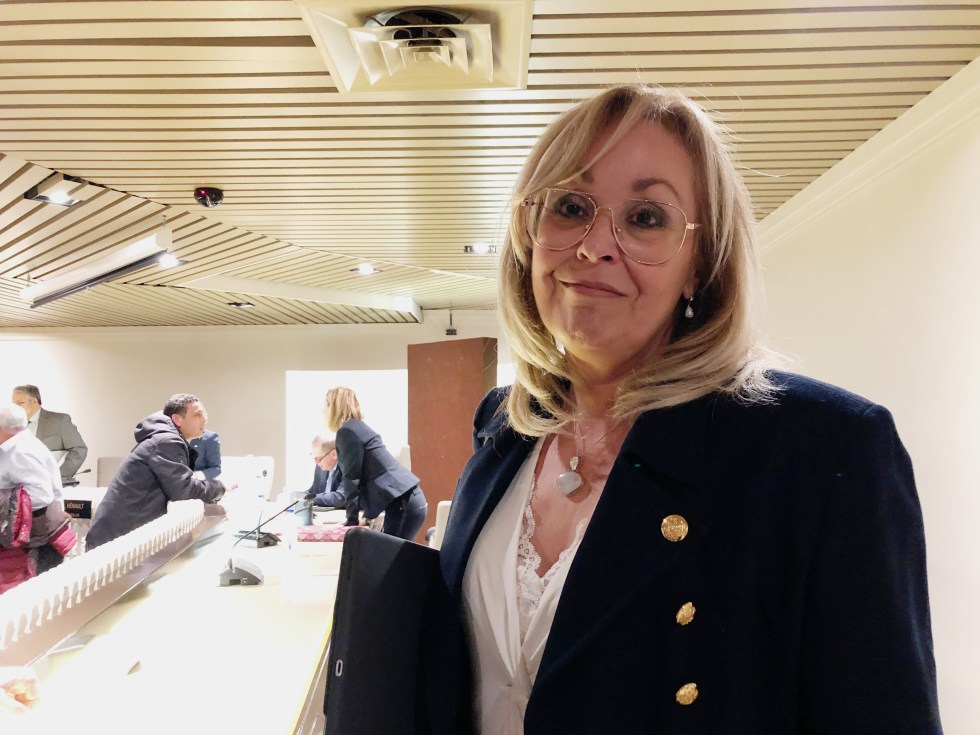 Anjou : la conseillère Shand reste en poste