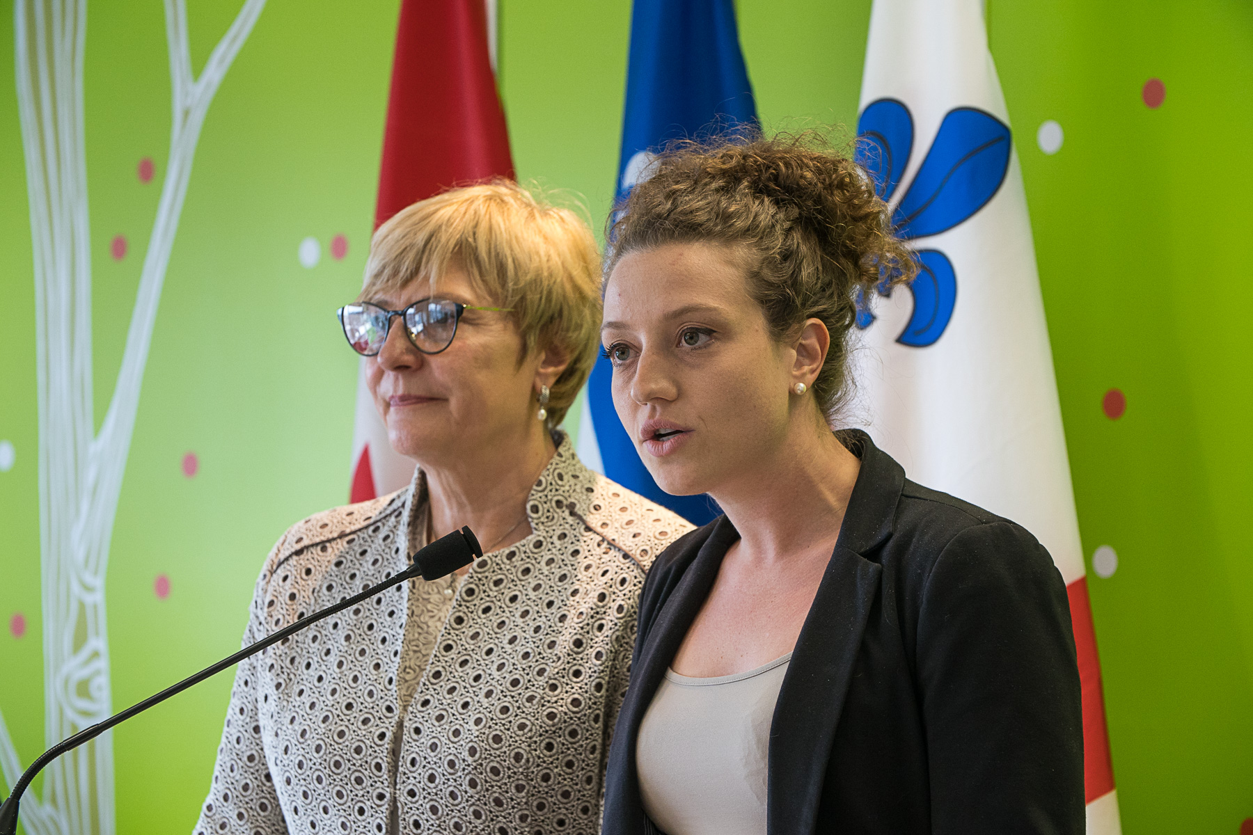Montréal ouvre ses services pour sortir les immigrants sans statut «de ...