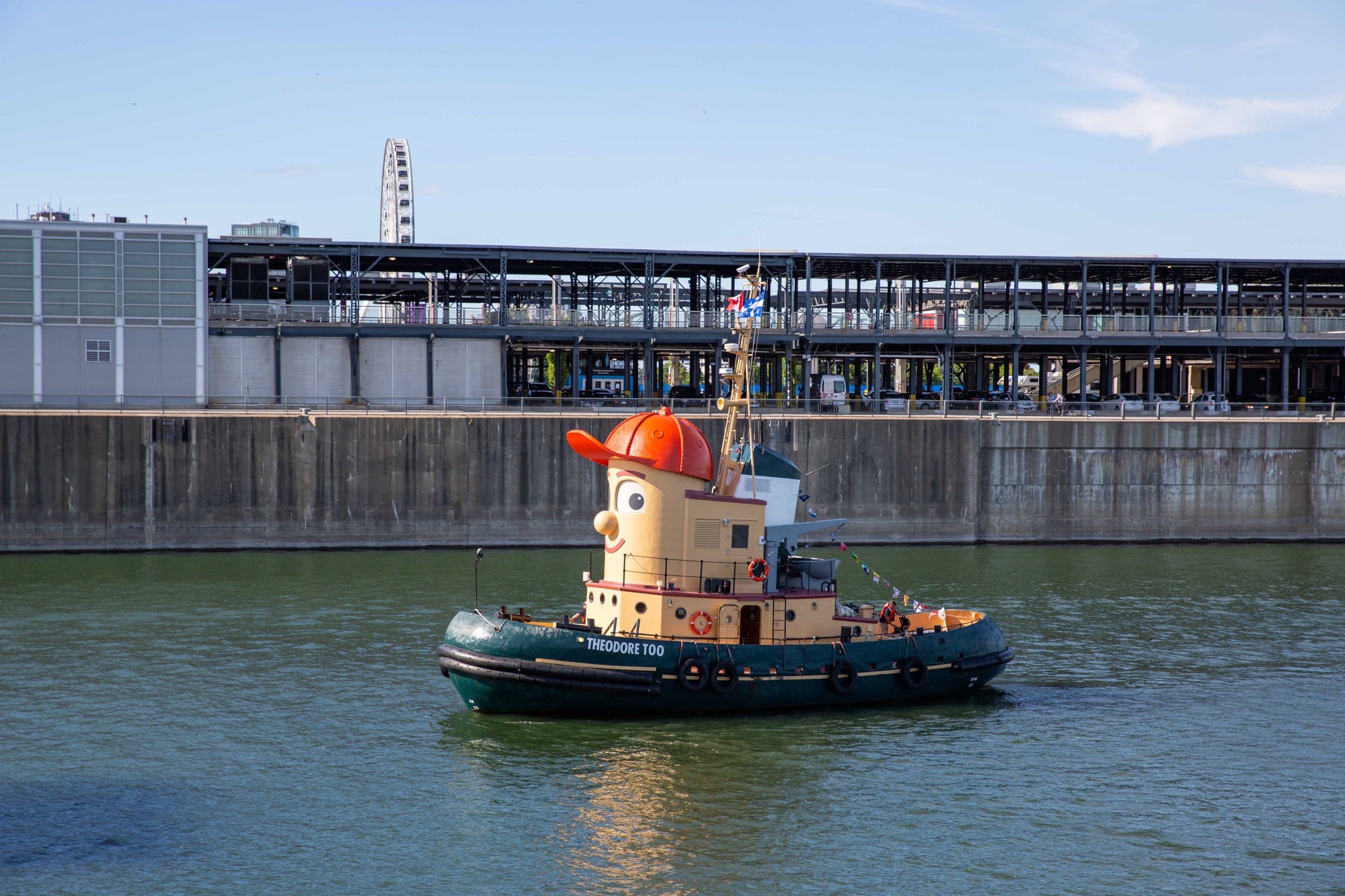 Le bateau de l'émission Théodore le remorqueur au Port de Montréal