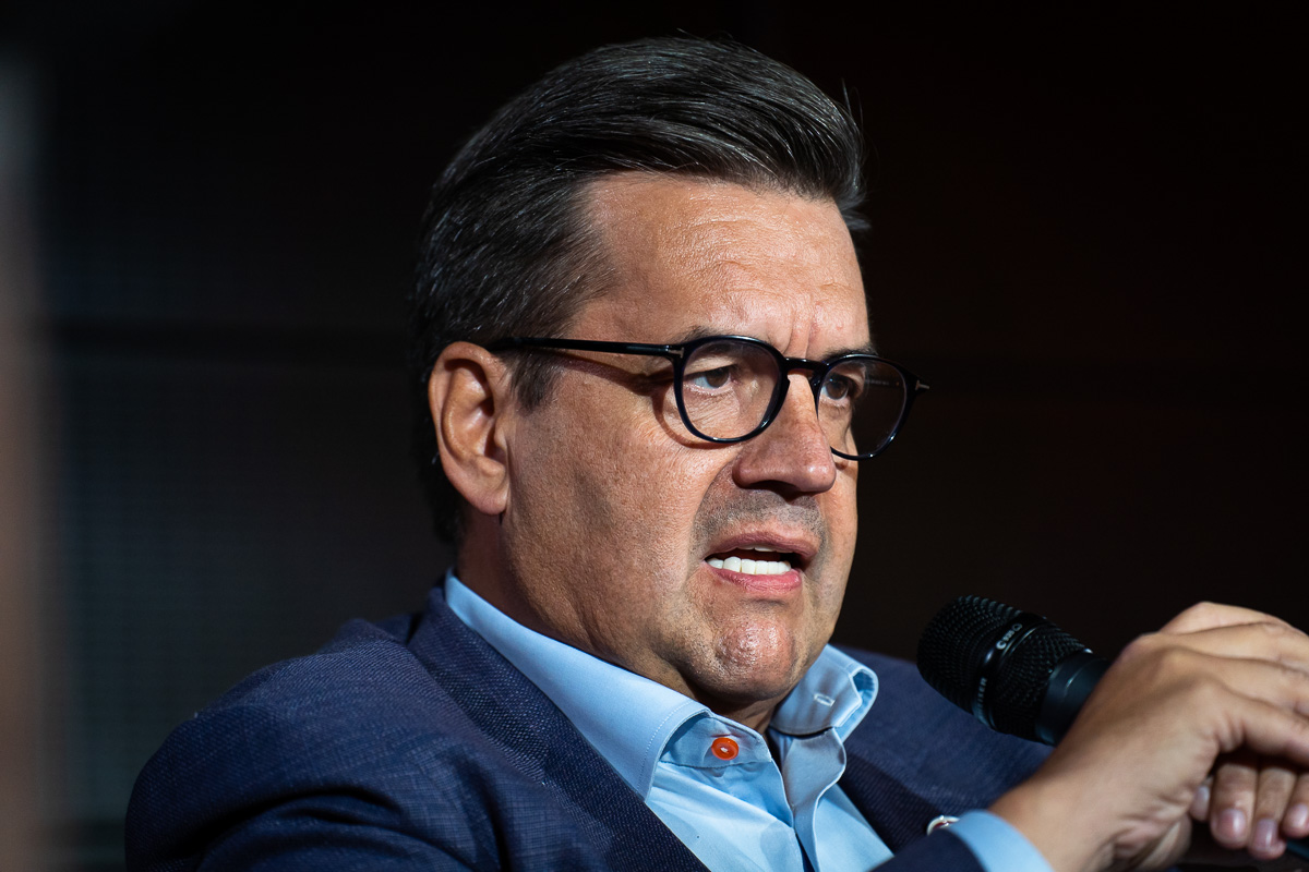 Denis Coderre veut revoir le programme d'appui à l'acquisition ...