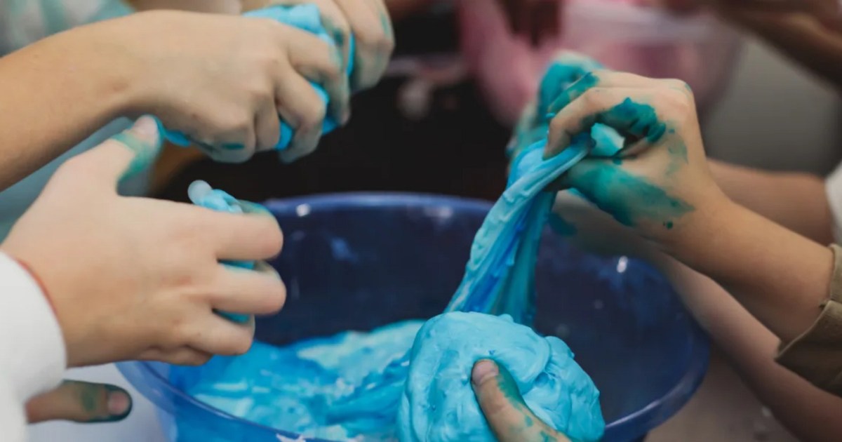 La science gluante : fabrique de la glu! 7 ans et + | Journal Métro