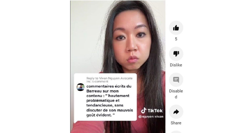 Une avocate dans l'eau chaude pour son contenu TikTok