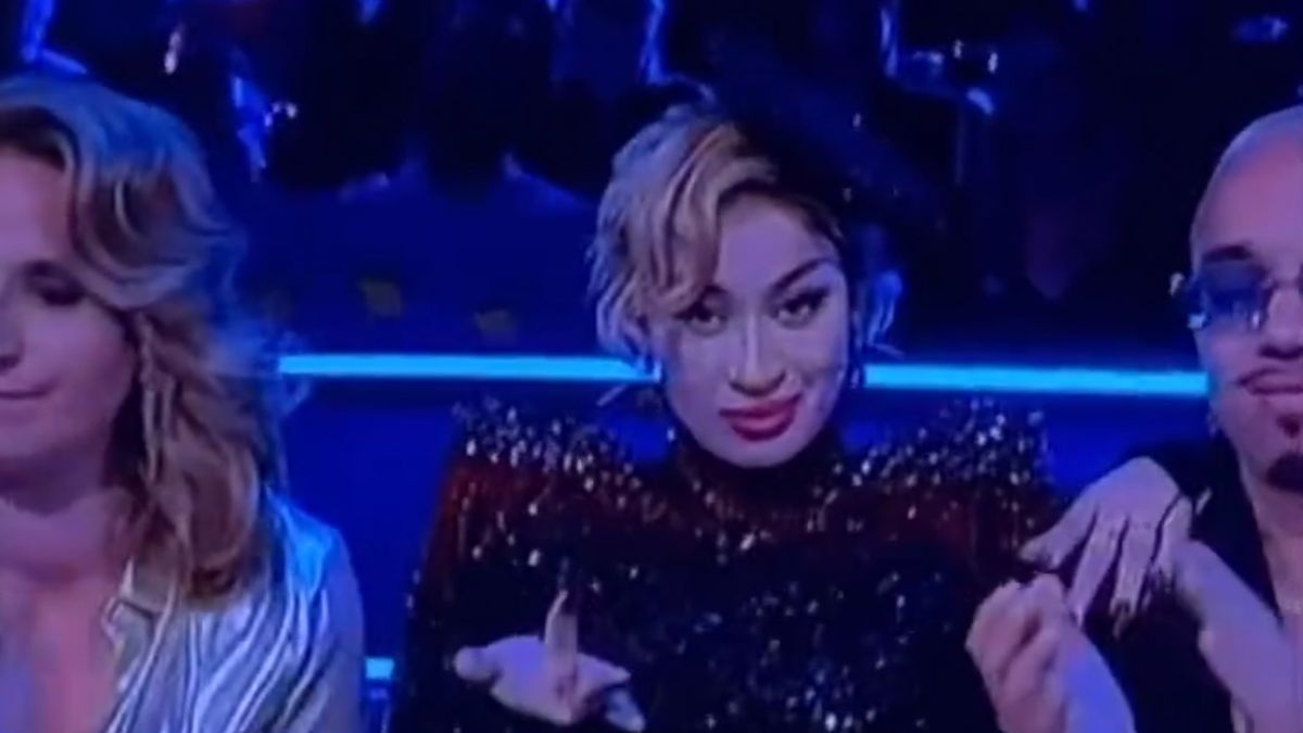 Finale de l'Eurovision: classée 16e, La Zarra dérape